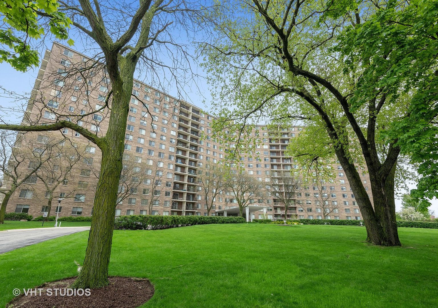 7141 N Kedzie Ave APT 412, Chicago, IL 60645 | Zillow