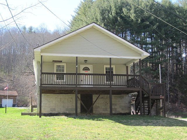 383 Claypool Hollow Rd, Glen Daniel, WV 25844 | Zillow