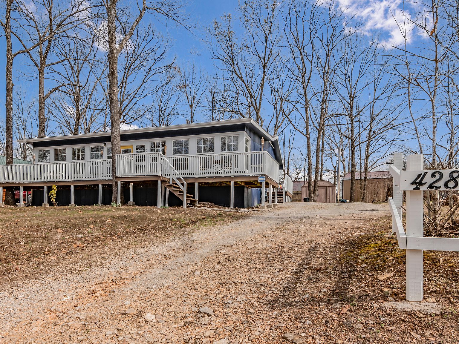 428 Oakview Dr, Ridgedale, MO 65739 | Zillow