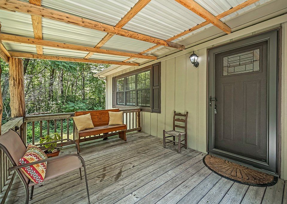 3958 Mooneyham Lonewood Rd, Spencer, TN 38585 | Zillow