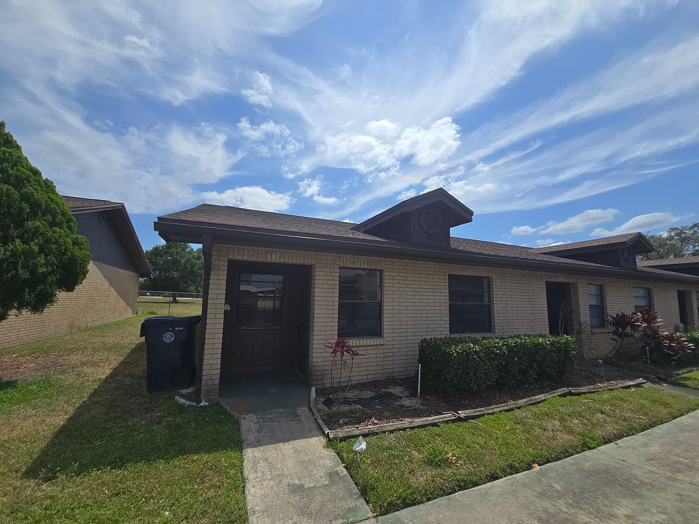 607 Hampton St, Auburndale, FL 33823 | Zillow