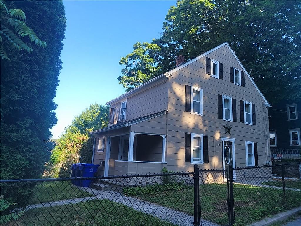 10 Sisson St, West Warwick, RI 02893 | Zillow
