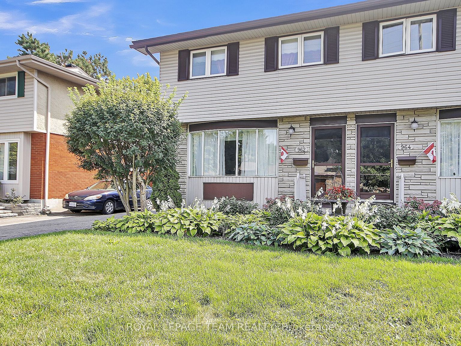 962 Dynes Rd, Ottawa, ON K2C 0G8 | MLS #X12483996 | Zillow