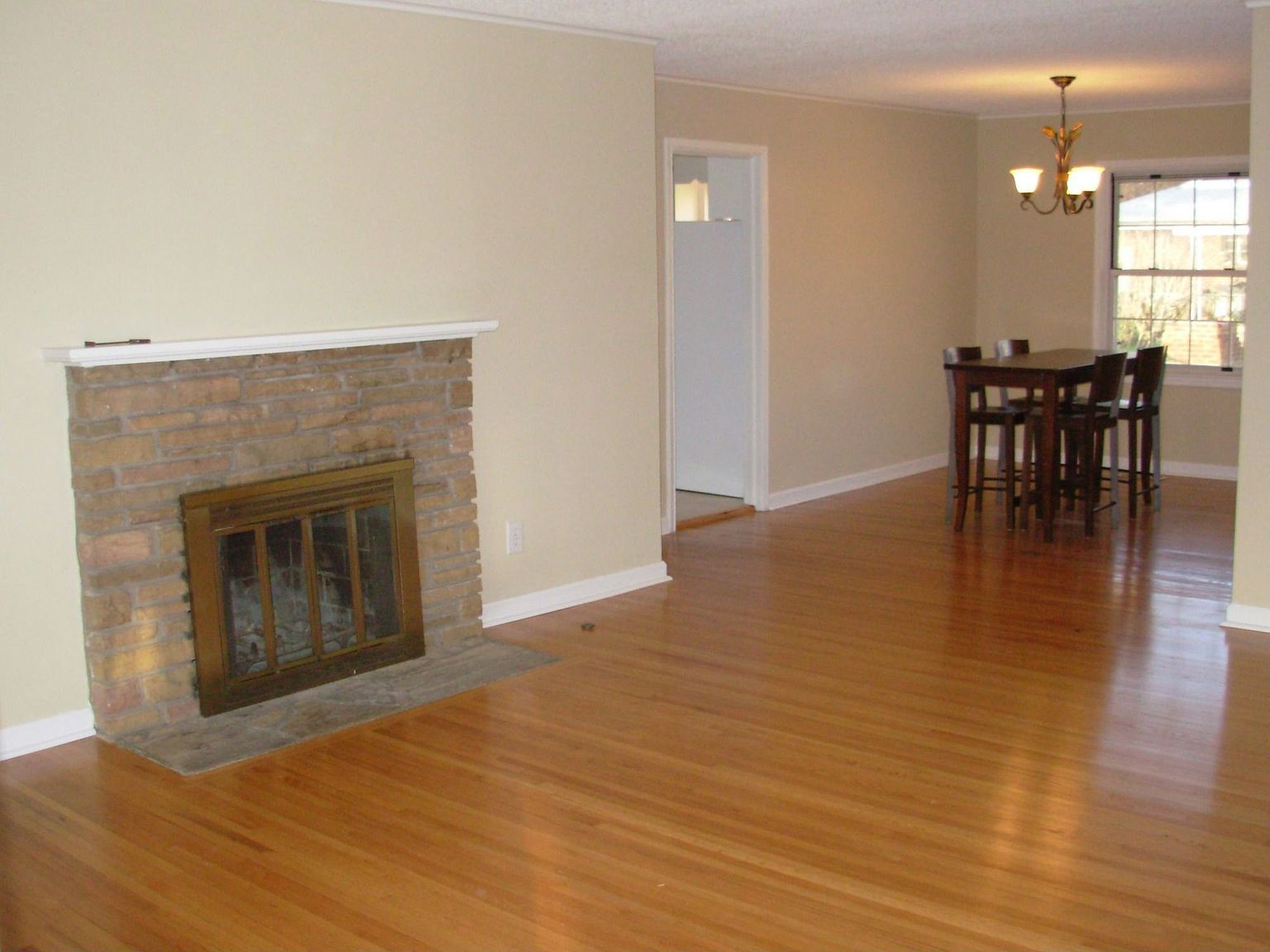 1117 E 49th St, Tulsa, OK 74105 | Zillow