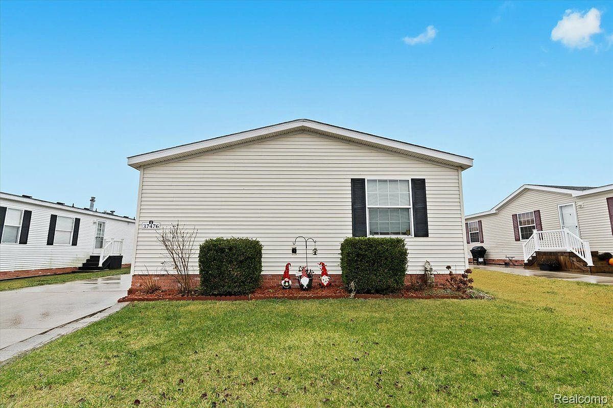 37476 Millstone Trl, New Haven, MI 48048 | Zillow