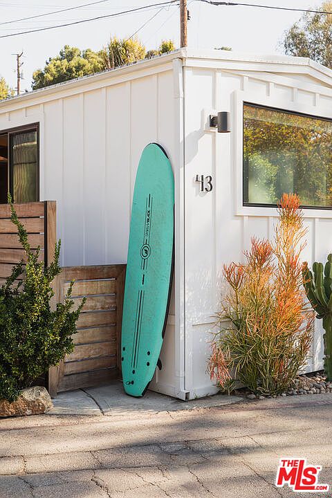 43 Paradise Cove Rd, Malibu, CA 90265 | MLS #25497565 | Zillow