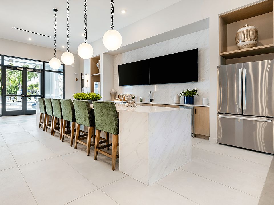 Marquee Square - 5541 N 22nd St Tampa FL | Zillow