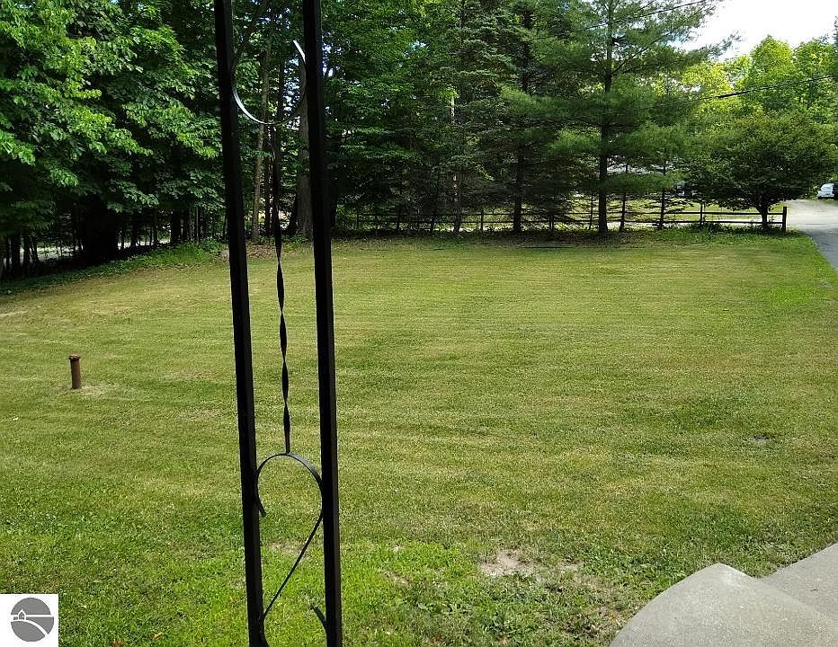 528 Tall Timber Trl West Branch, MI, 48661 - Apartments for Rent | Zillow