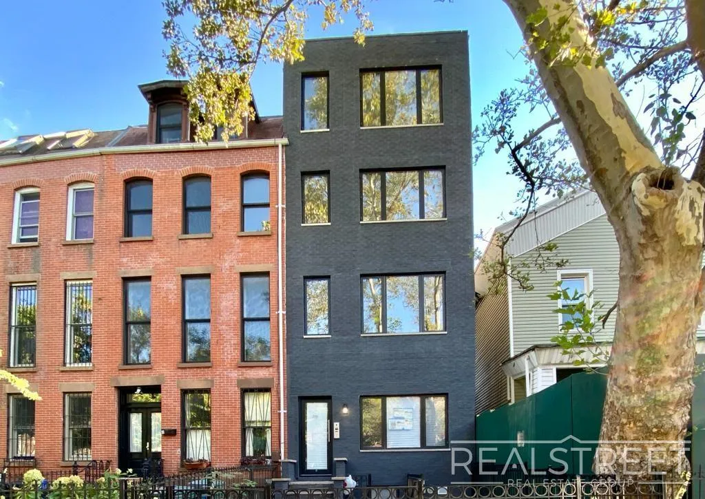286 Gates Avenue #1 in Bedford-Stuyvesant, Brooklyn | StreetEasy