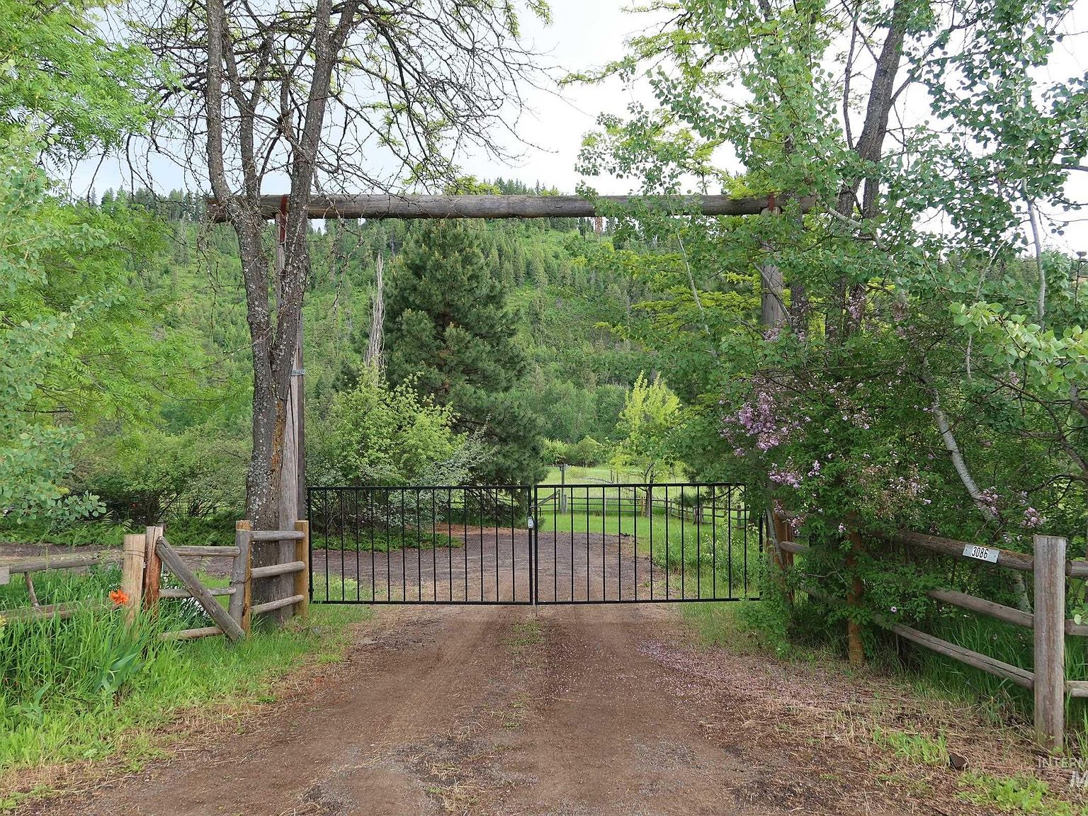 3086 Fruitvale Glendale Rd, Fruitvale, ID 83612 | Zillow