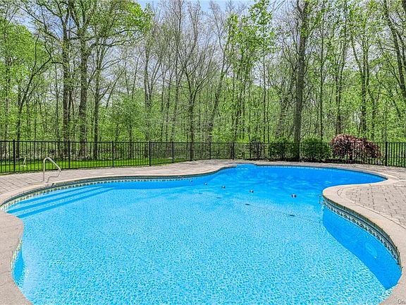 19 Coe Farm Road, Suffern, NY 10901 | Zillow