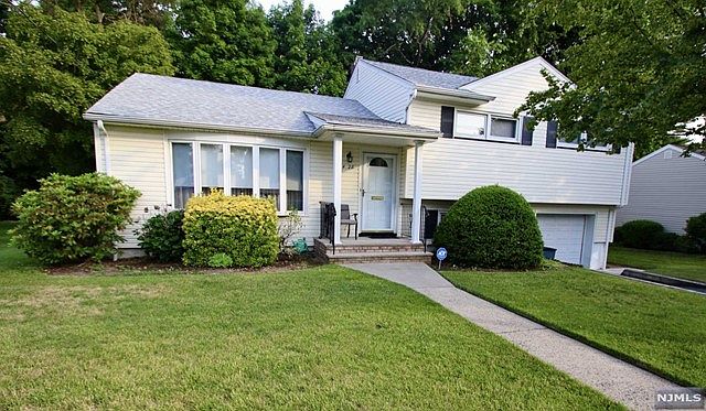 4-28 Alyson St, Fair Lawn, NJ 07410 | Zillow