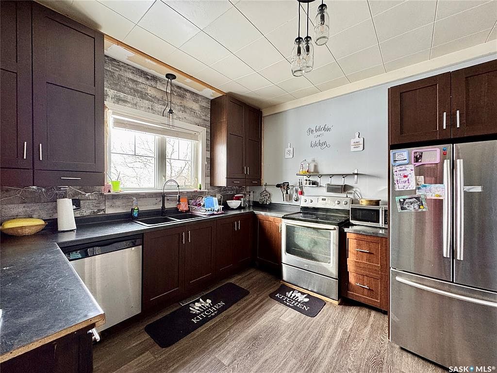 Peaceful & Affordable c.1904 Three-Bedroom Saskatchewan Home with ...