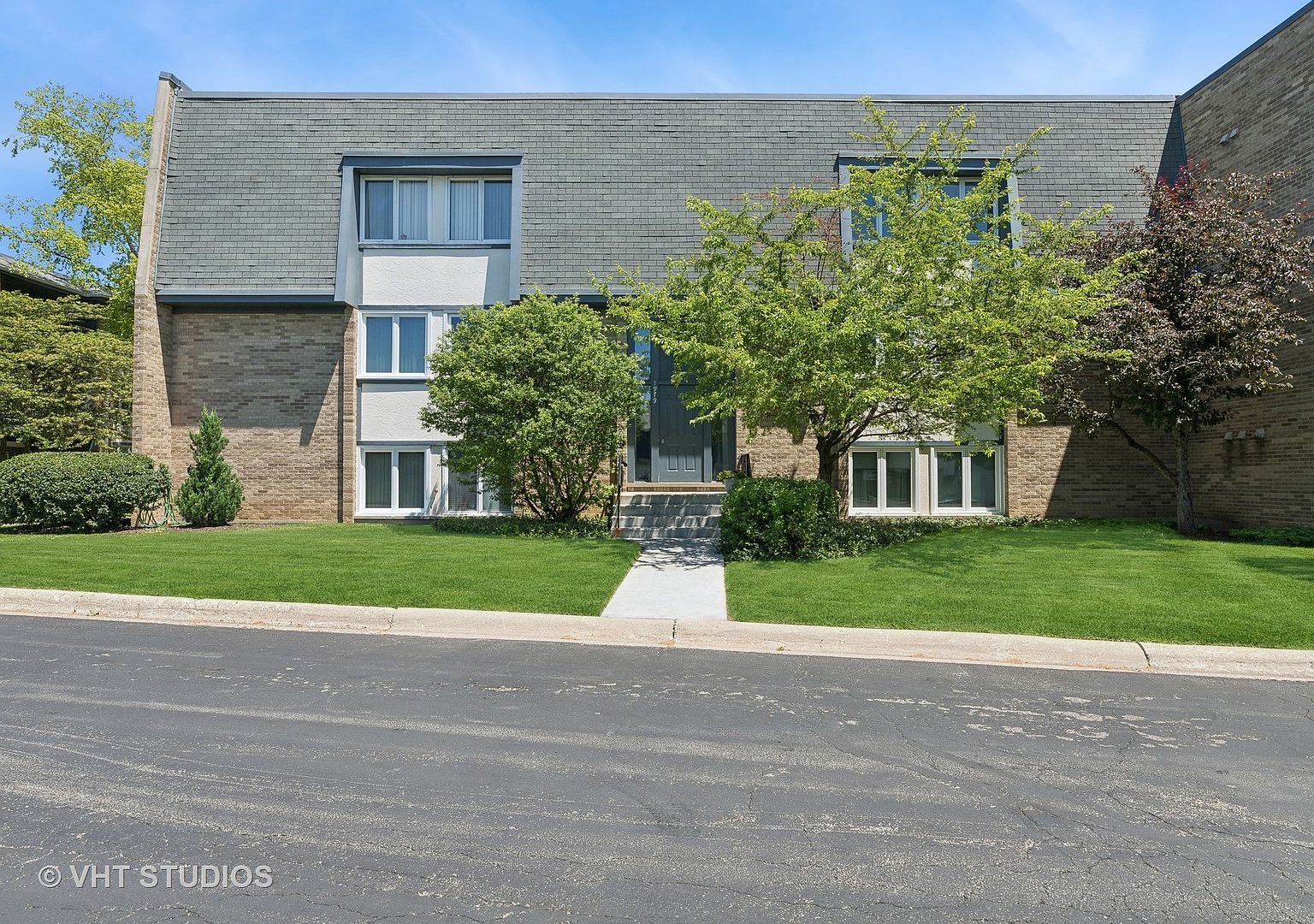 1979 Ammer Ridge Ct UNIT 302, Glenview, IL 60025 | Zillow