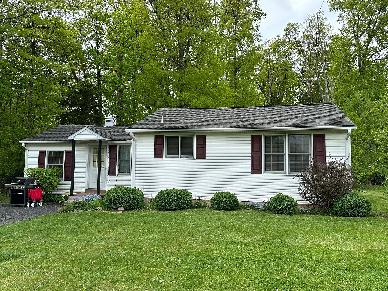 6357 Groveland Rd, Pipersville, PA 18947 | Zillow