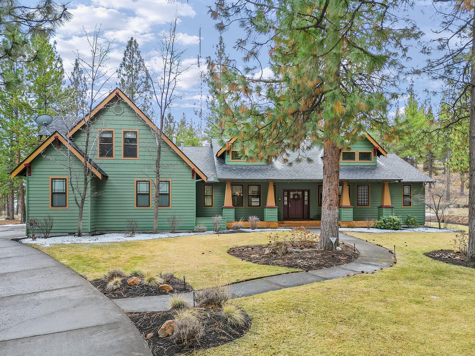 2925 NW Meldrum Ct, Bend, OR 97703 | Zillow