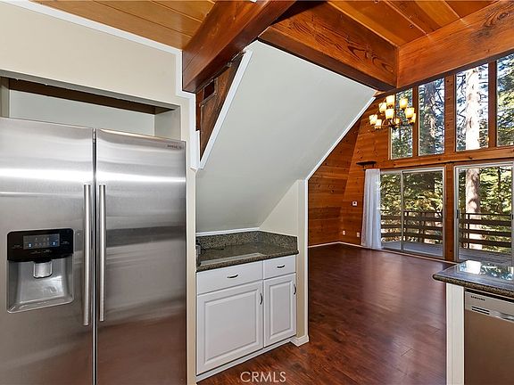 1906 Oakleaf Ct, Running Springs, CA 92382 | MLS #EV23135982 | Zillow