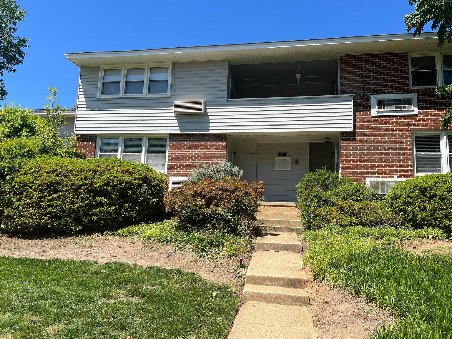 711 Daniels St APT A, Raleigh, NC 27605 | Zillow