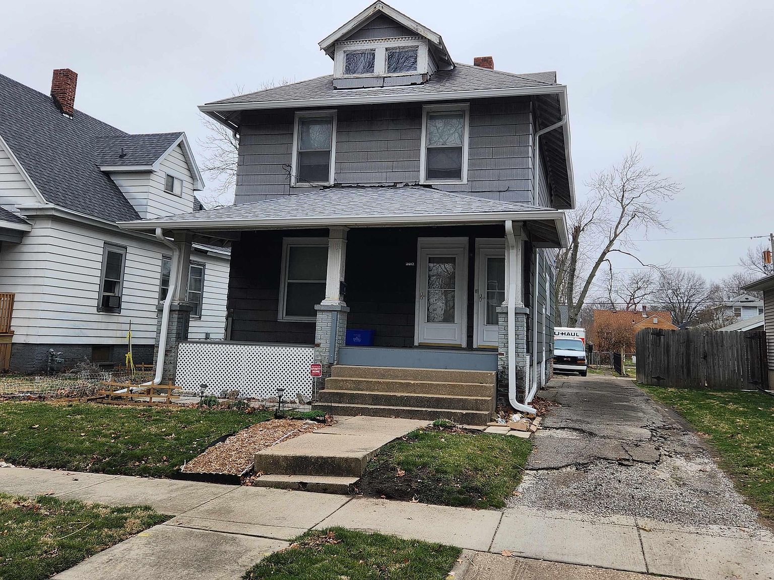 2013 S Spring St, Springfield, IL 62704 | Zillow