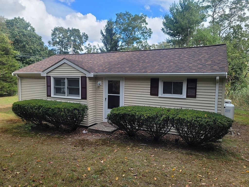 6 Assonet Blvd, Assonet, MA 02702 | Zillow