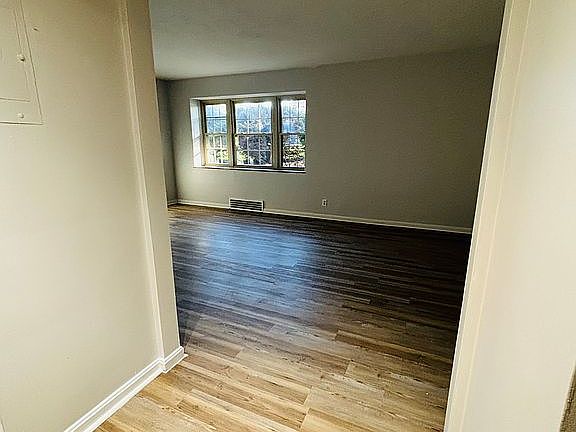 15925 Van Aken Blvd #1B, Shaker Heights, OH 44120 | Zillow