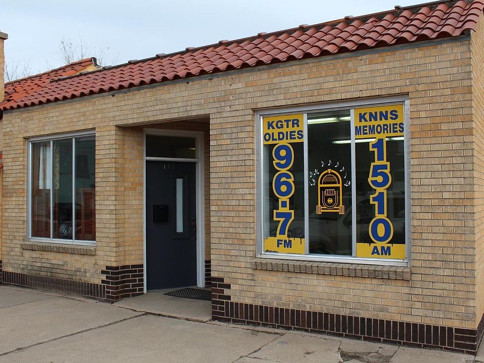 121 W 5th St, Larned, KS 67550 | MLS #84832 | Zillow