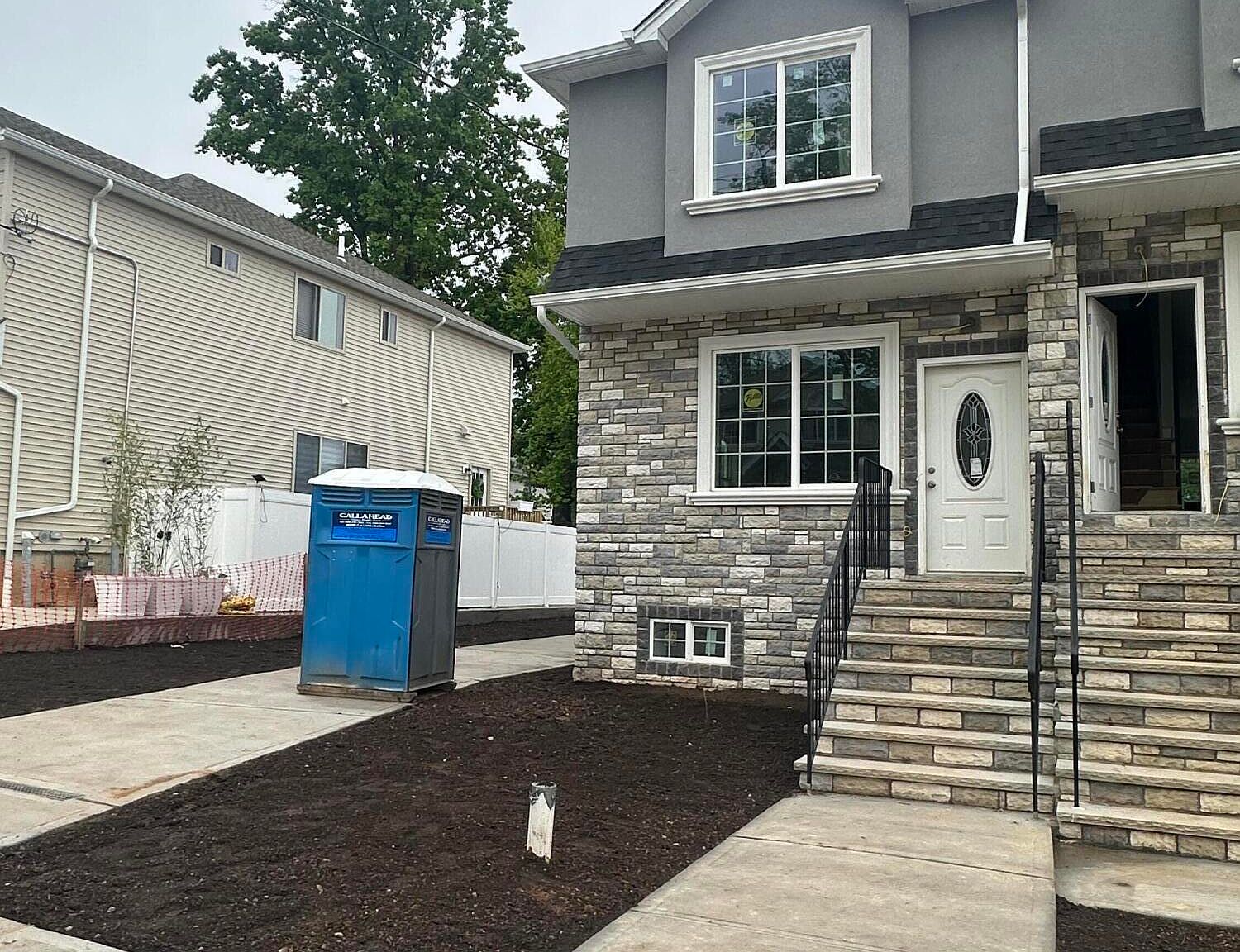 458 Robinson Ave, Staten Island, NY 10312 | Zillow