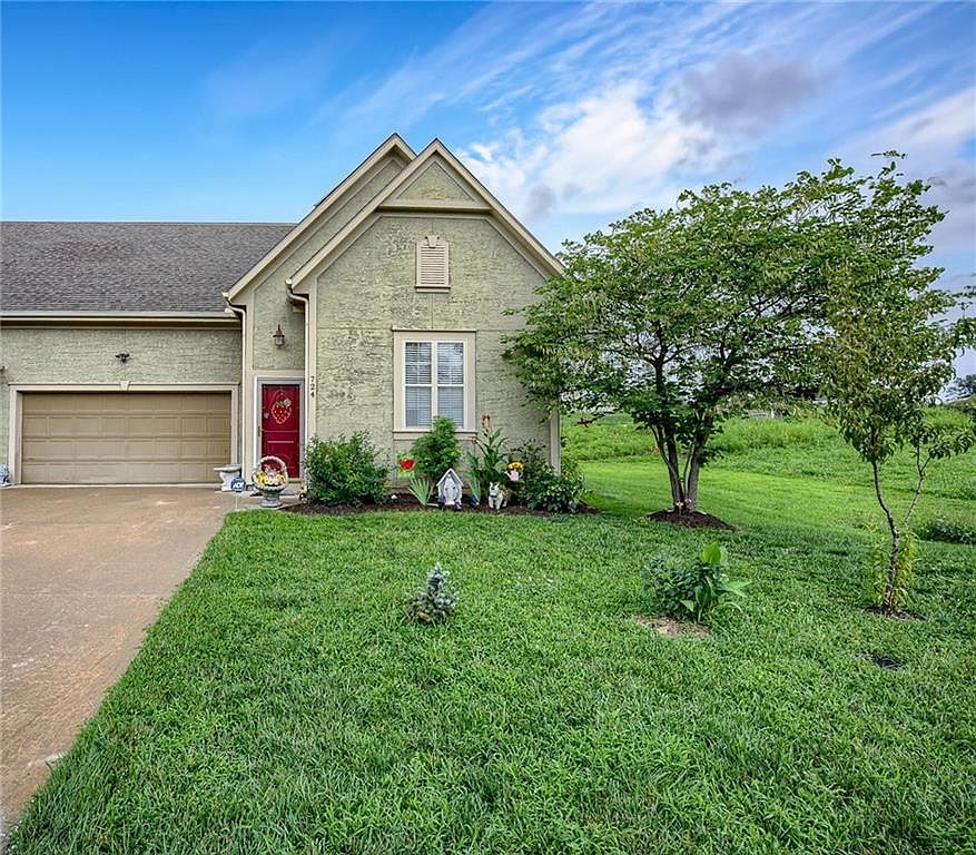 724 N 74th St, Kansas City, KS 66112 | Zillow
