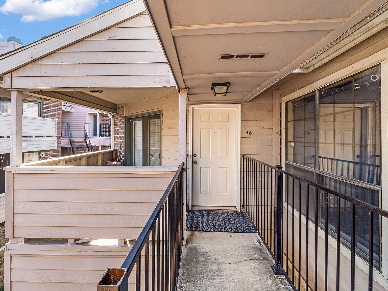 8545 Midpark Rd, Dallas, TX 75240 | Zillow