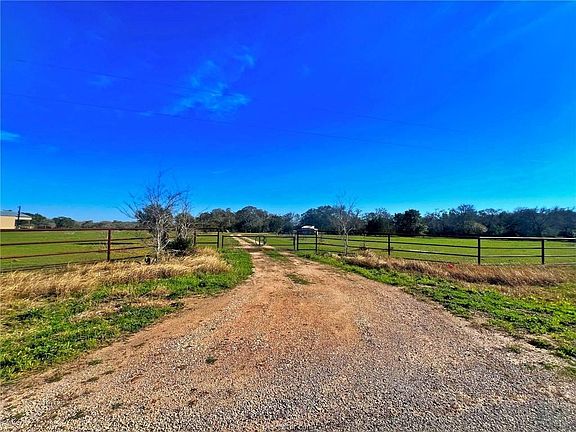 707 County Road 4621, Ganado, TX 77962 | MLS #143806 | Zillow
