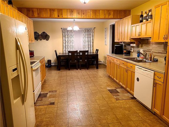 7846 Railroad St, Slatington, PA 18080 | MLS #730536 | Zillow