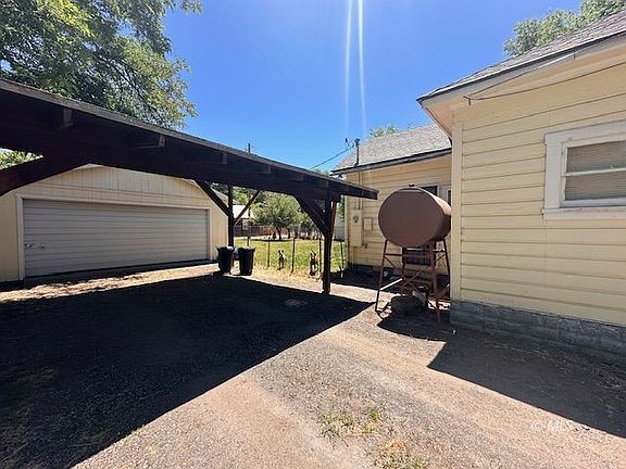 208 N East St, Alturas, CA 96101 | MLS #2906496 | Zillow