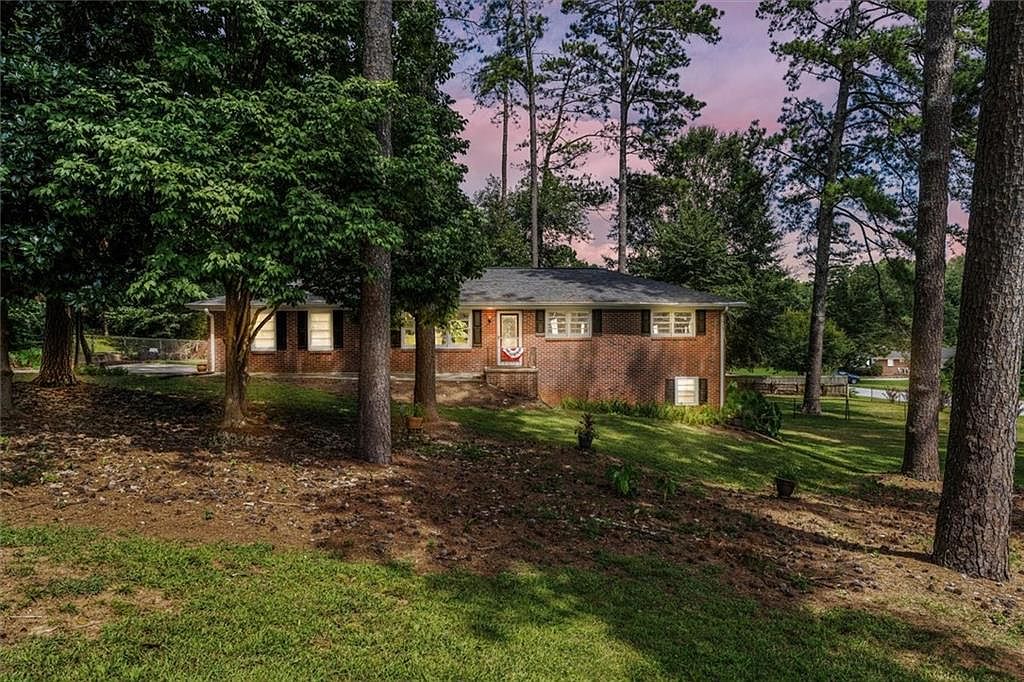 2852 Concord Dr, Decatur, GA 30033 | Zillow