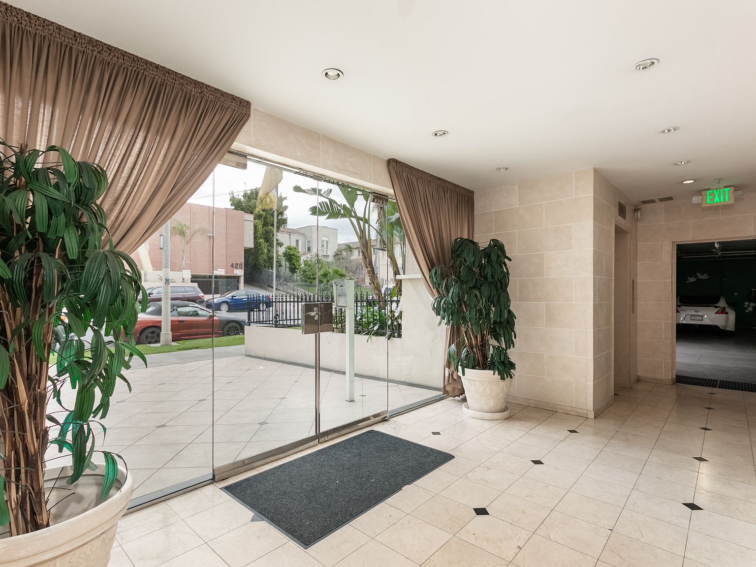 411 S Catalina St APT 308, Los Angeles, CA 90020 | Zillow