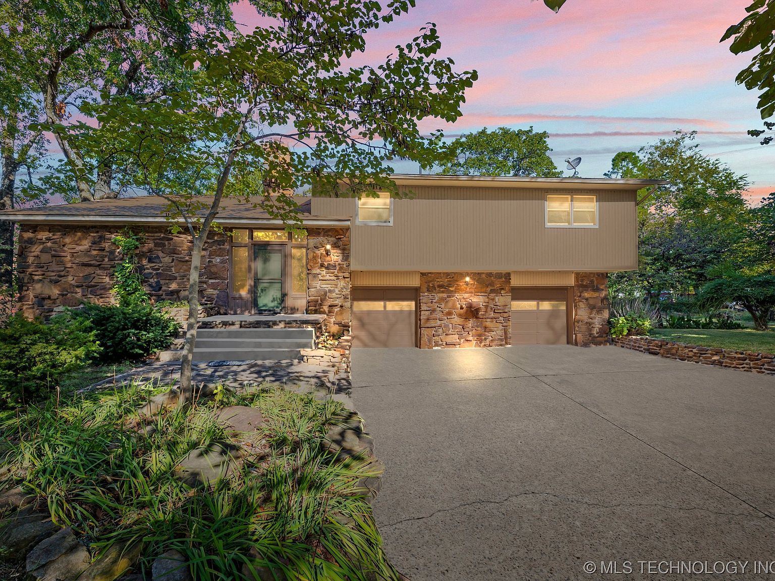 42 Lakeside Dr, Salina, OK 74365 | Zillow