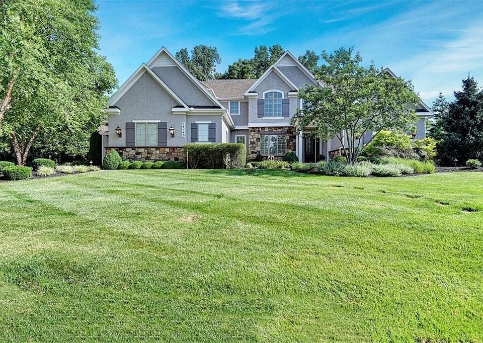 14143 Juniper St, Leawood, KS 66224 | Zillow