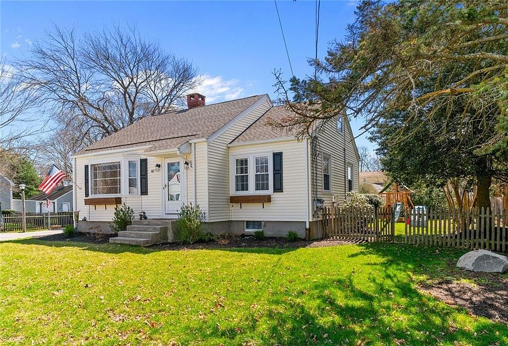 65 Circuit Dr, Riverside, RI 02915 | Zillow