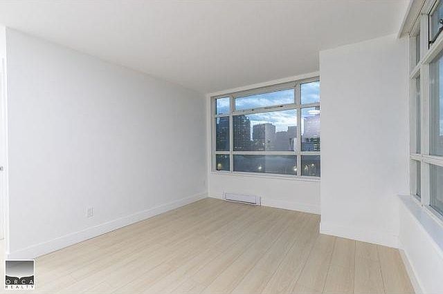 438 Seymour St #1802, Vancouver, BC V6B 6H4 | Zillow