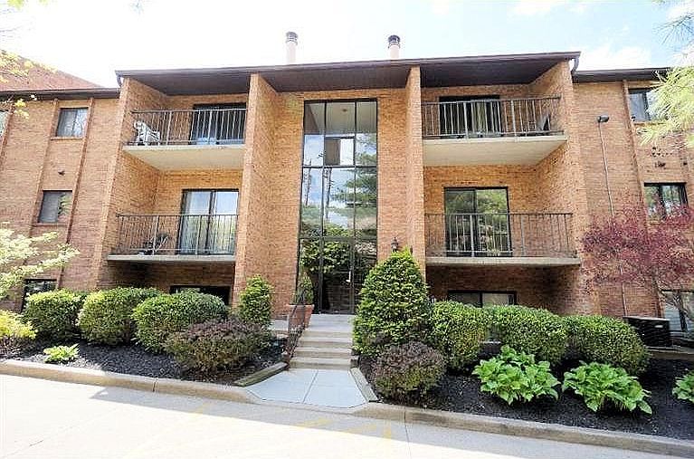 522 Riddle Rd APT 18, Cincinnati, OH 45220 | Zillow