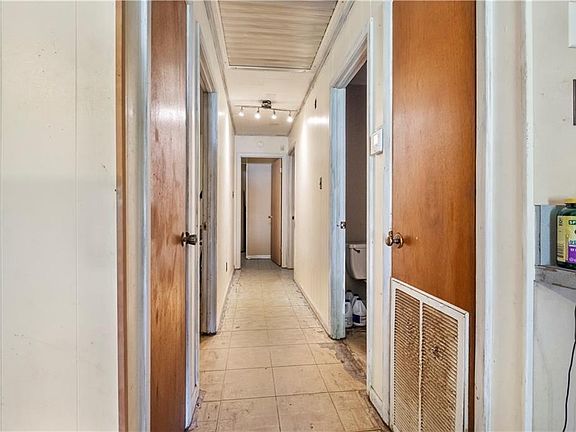 611 Chennault St, Bunkie, LA 71322 | MLS #2448825 | Zillow