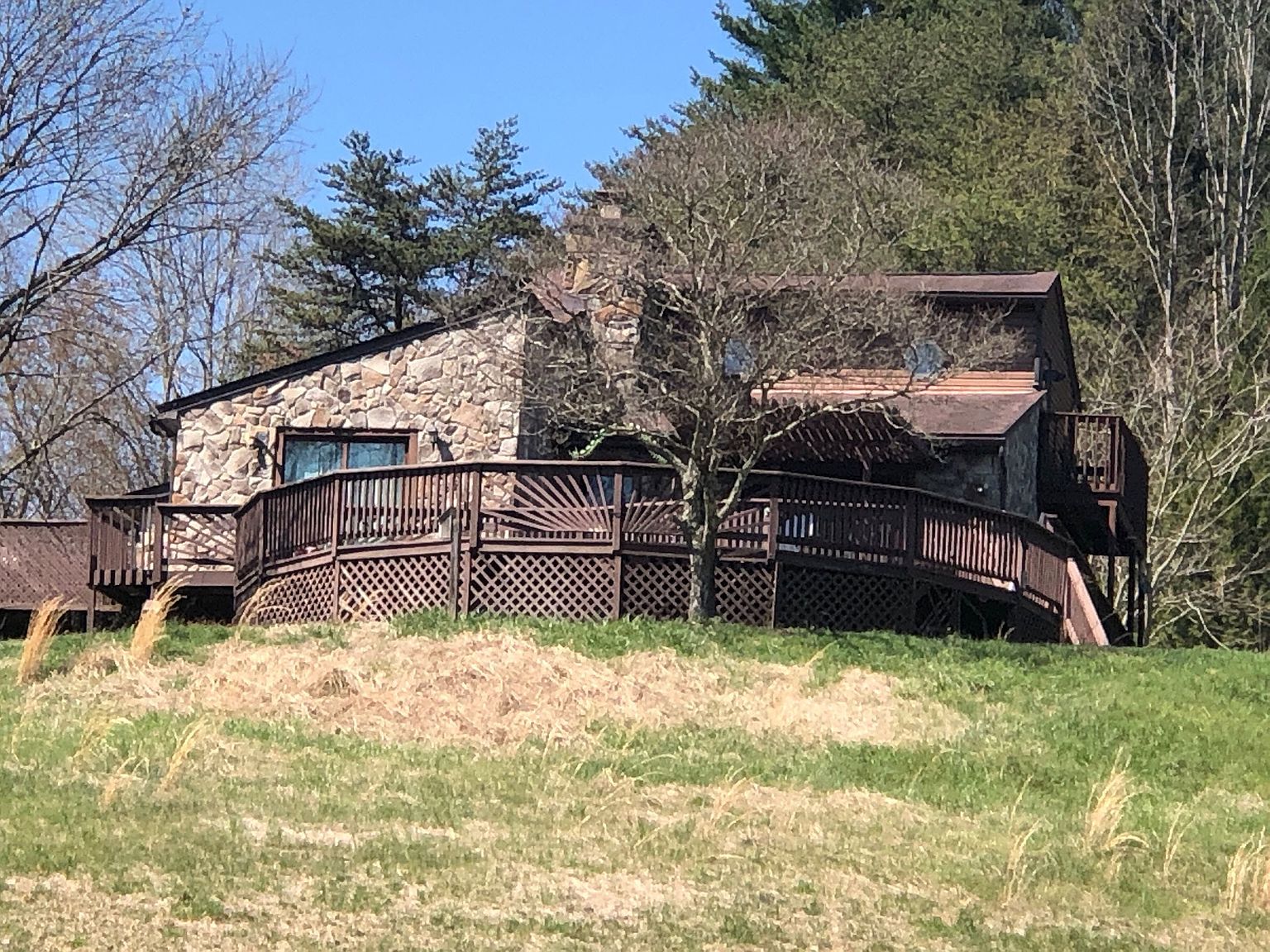 63 Plum Orchard Lake Rd, Scarbro, WV 25917 | Zillow