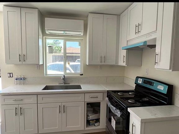 22211 Seine Ave #B, Hawaiian Gardens, CA 90716 | Zillow