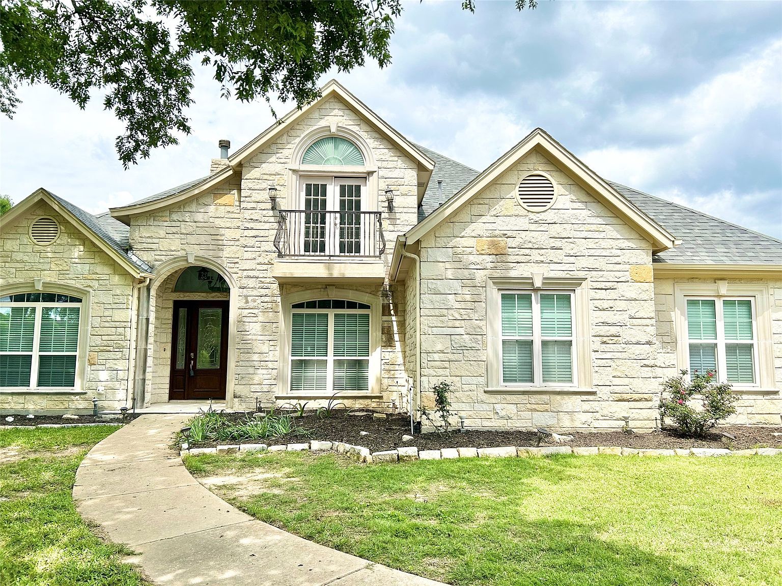 2441 Waterstone Dr, Cedar Hill, TX 75104 | Zillow
