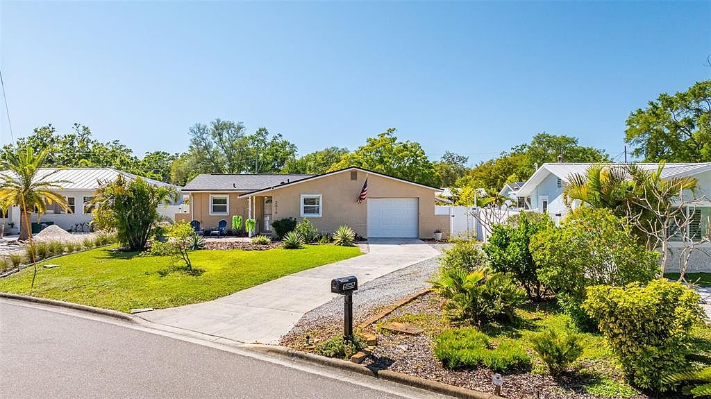 2016 Culberson Ave Dunedin Fl 34698 Mls Tb8349534 Zillow