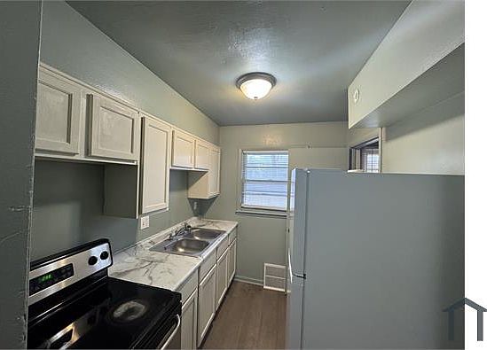 4515 E Linwood Blvd #4515, Kansas City, MO 64128 | Zillow