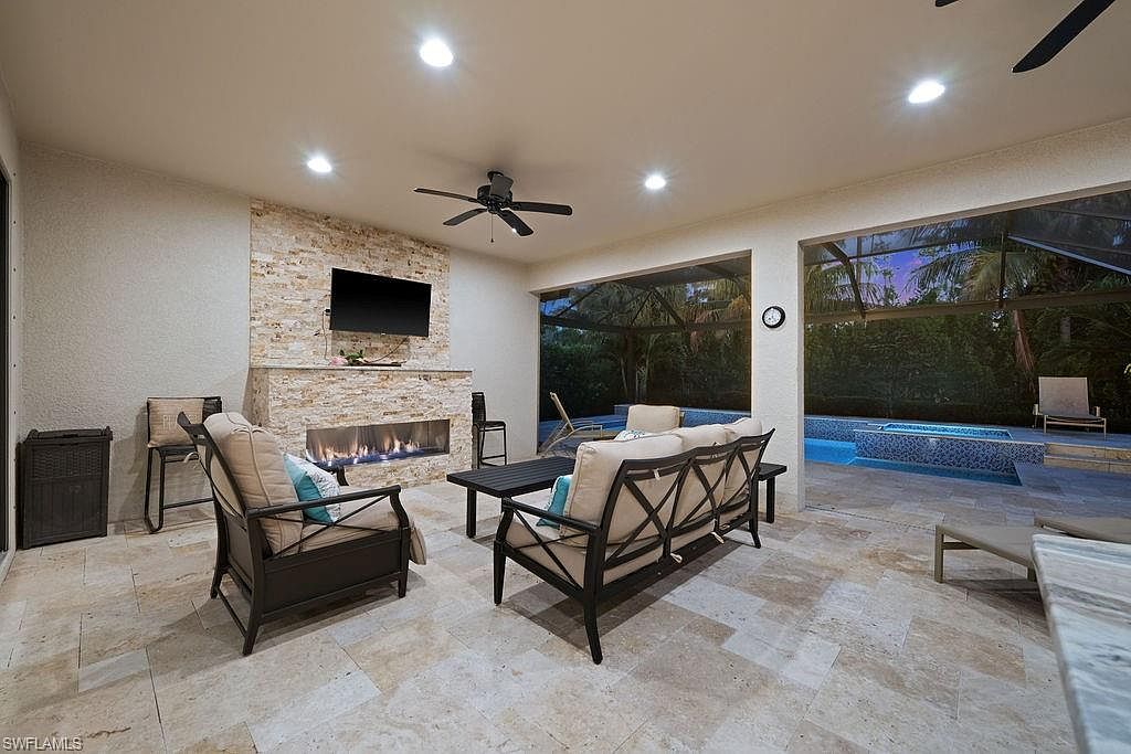 8664 Dilillo CT, Naples, FL 34119 | Zillow