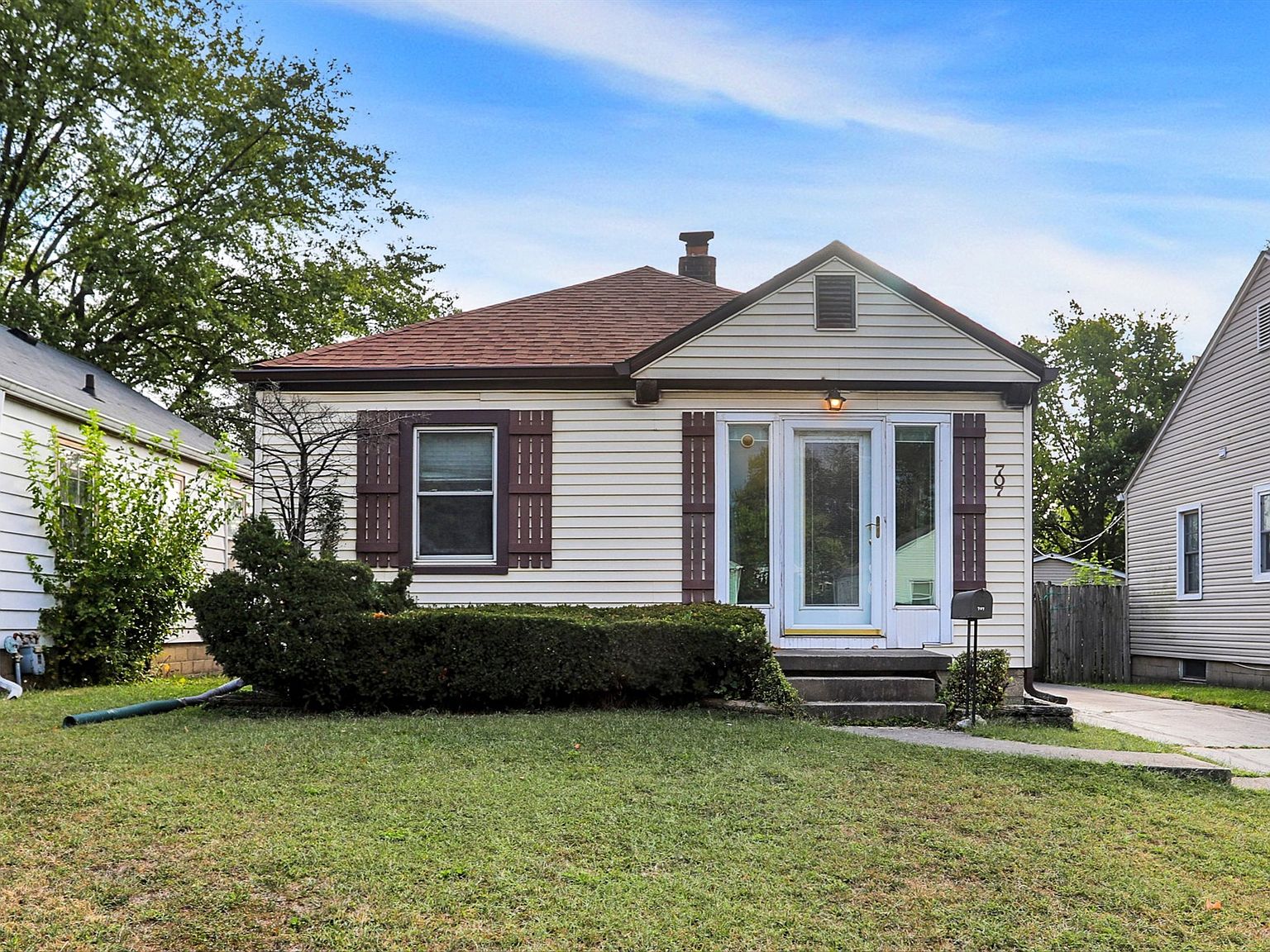 707 Hiatt St, Indianapolis, IN 46221 | Zillow