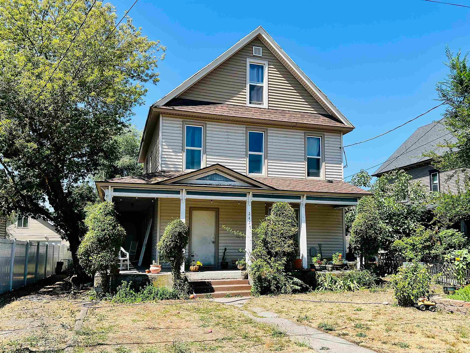 2427 N Standard St, Spokane, WA 99207 | Zillow