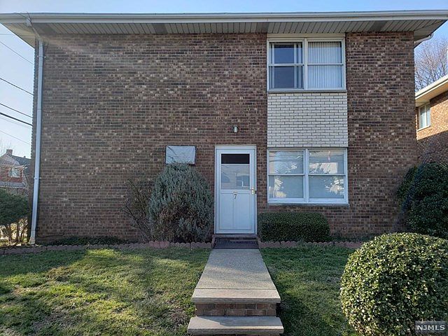 7 Roff Ave, Palisades Park, NJ 07650 | Zillow