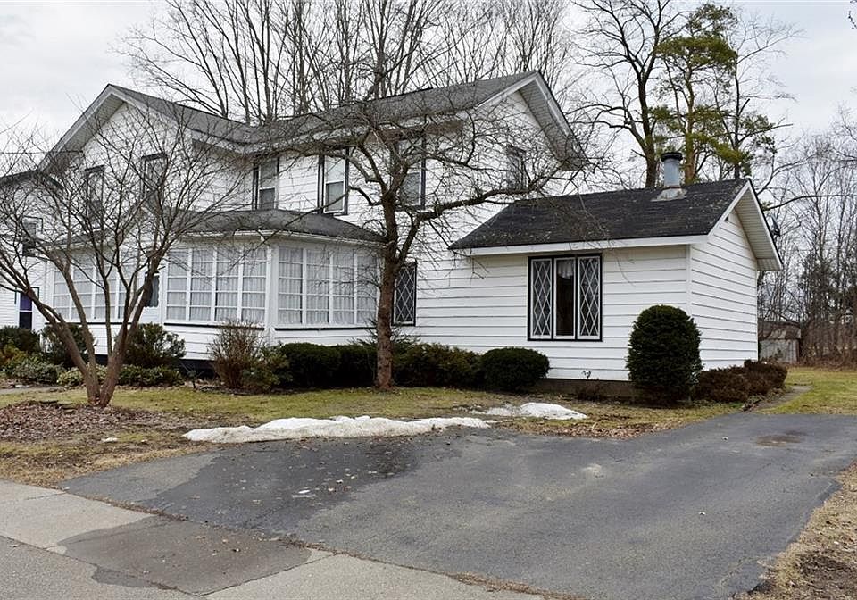14 Maple St, Bemus Pt, NY 14712 | Zillow